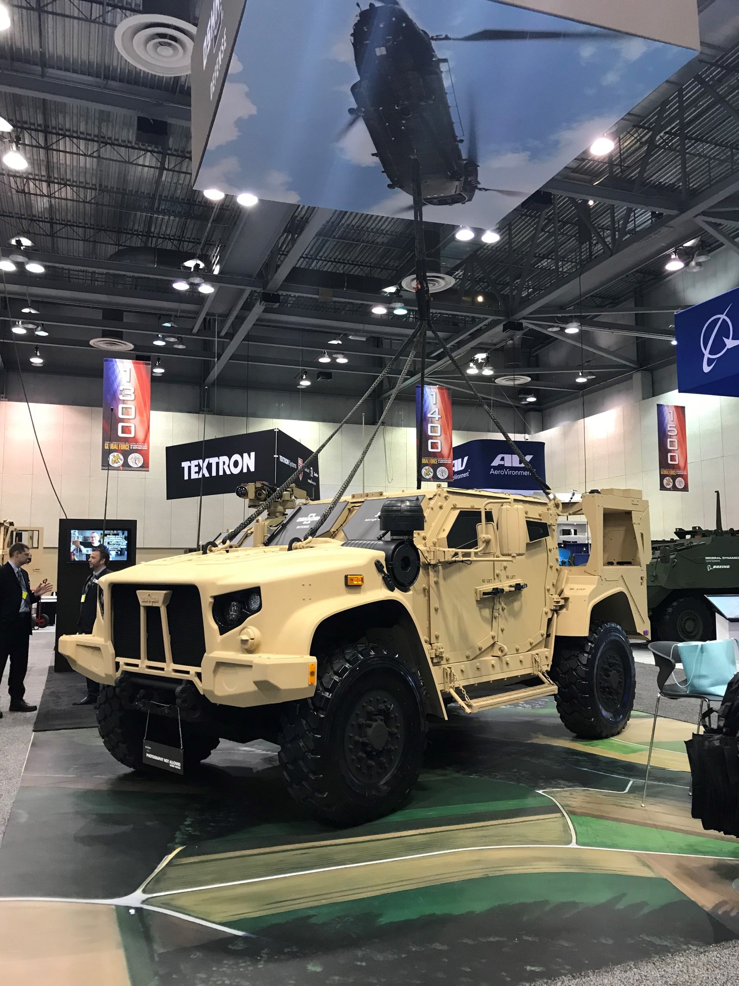OSHKOSH DEFENSE TO FEATURE HIGHLY PROTECTED AND TRANSPORTABLE JLTV ...